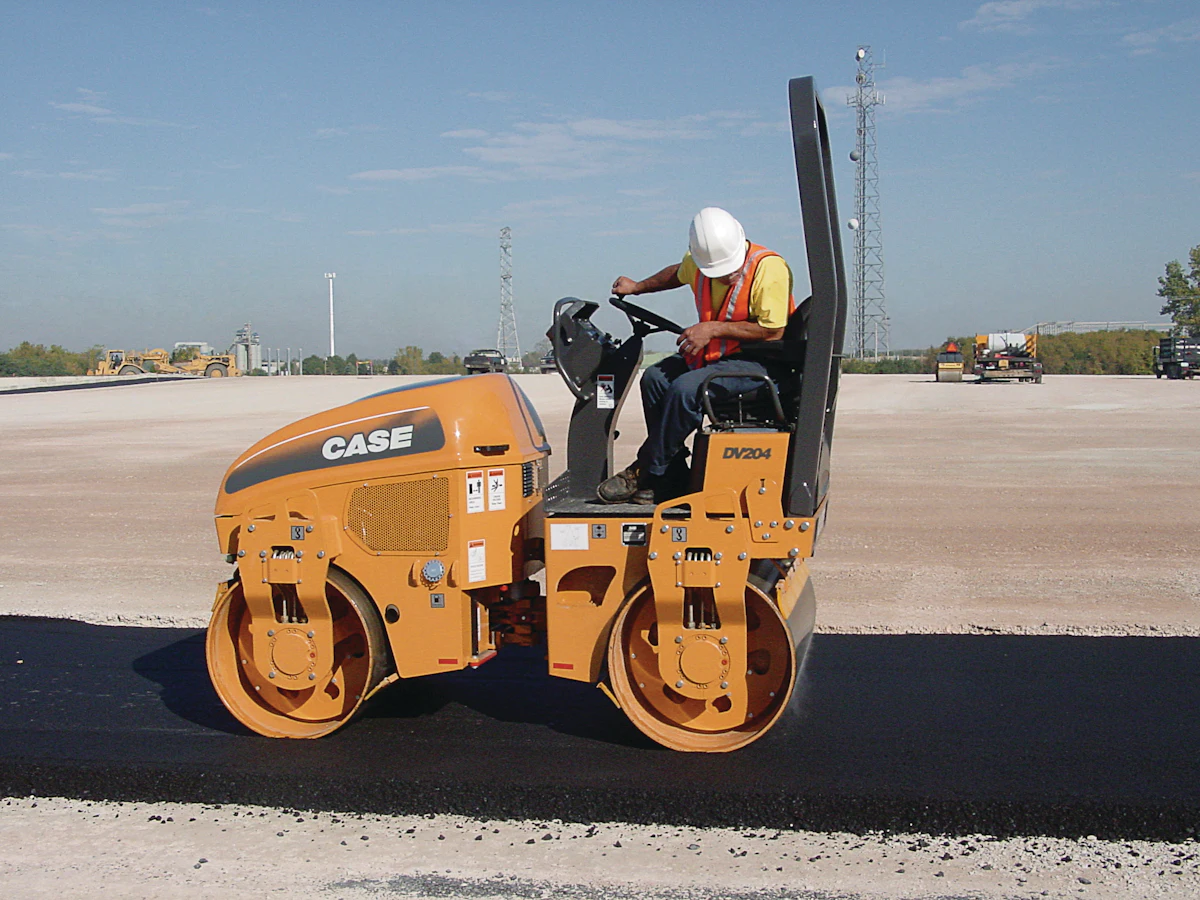 200 Series tandem drum models (DV rollers) From: CASE Construction ...