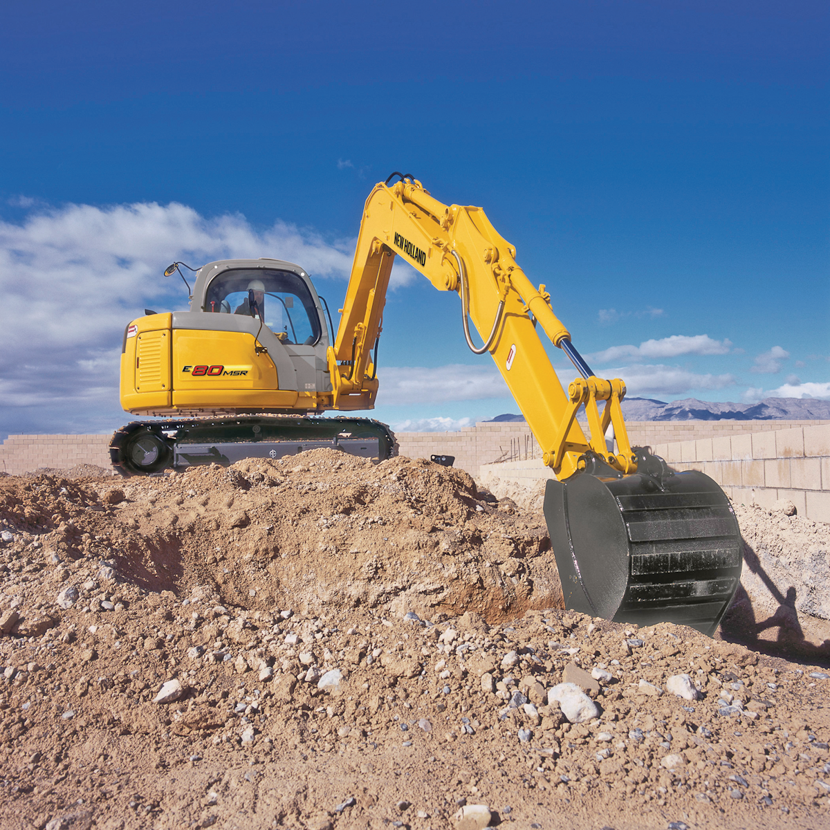 Mid-size Excavators From: New Holland Construction - CNH | For ...