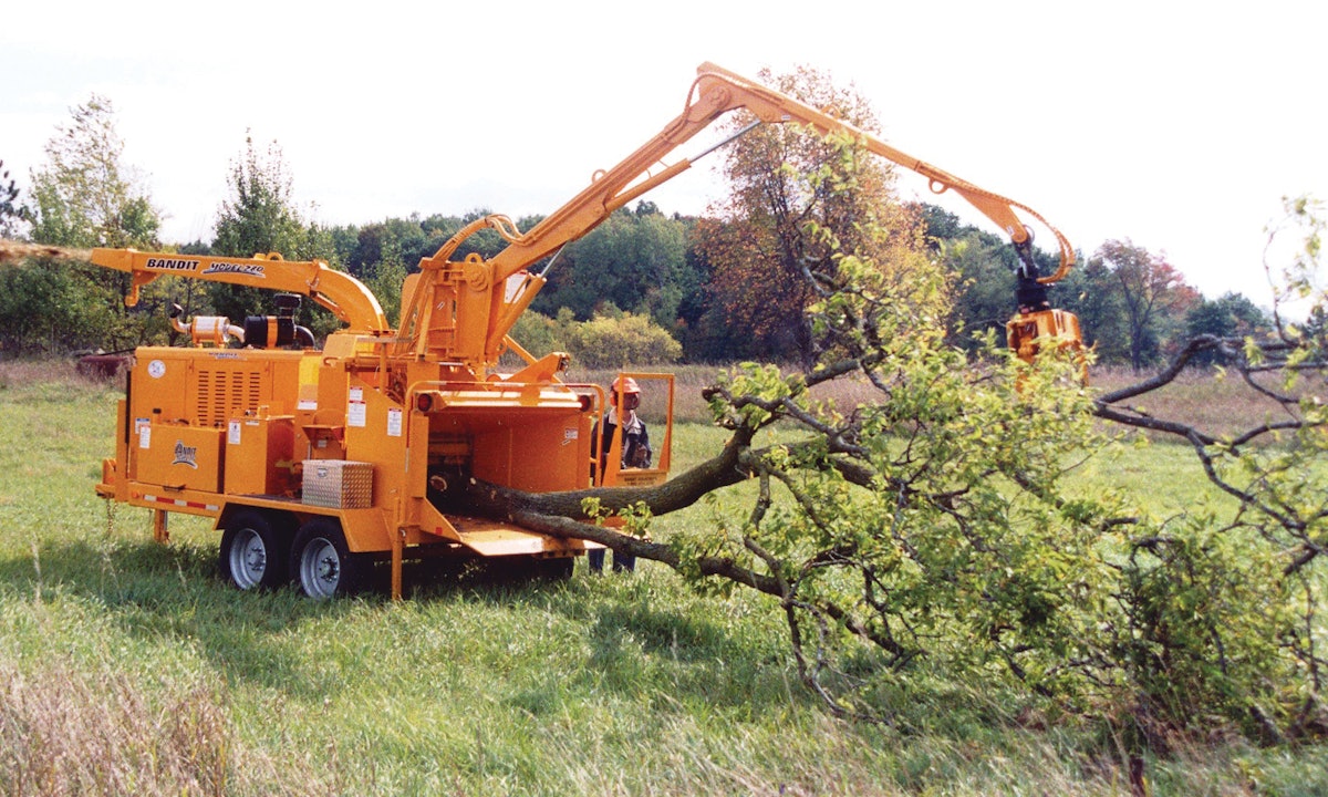 Model 280 Hand-fed Chipper From: Bandit Industries, Inc. | For ...