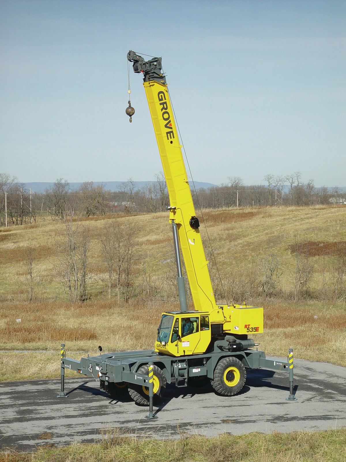 RT535E From: Grove | For Construction Pros