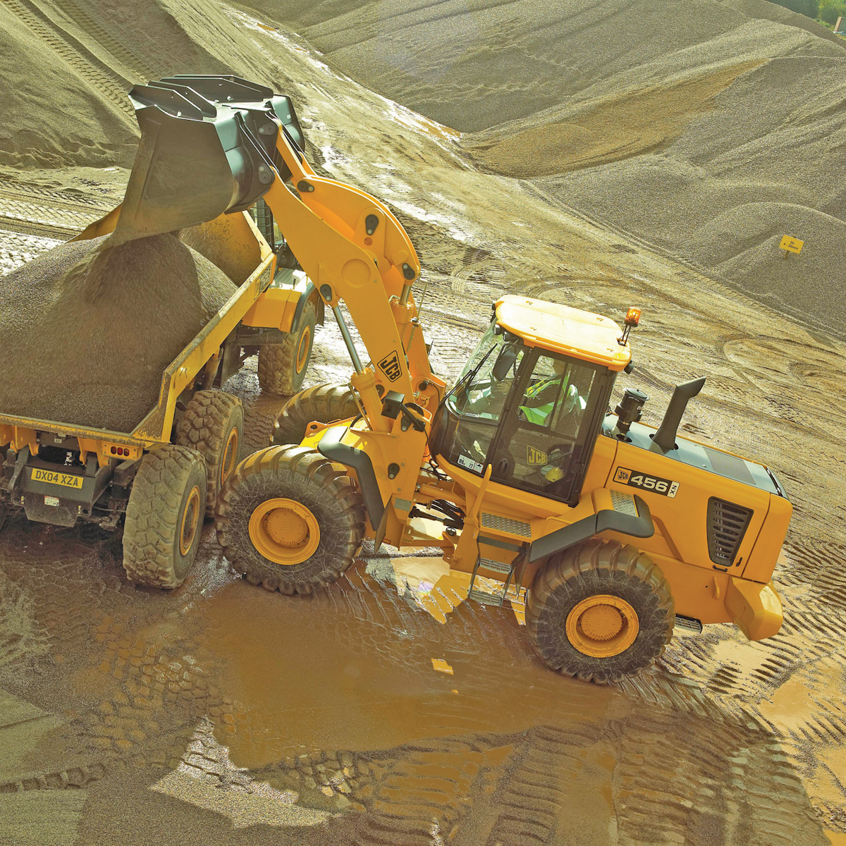 Wheel Loaders From: JCB Americas | For Construction Pros