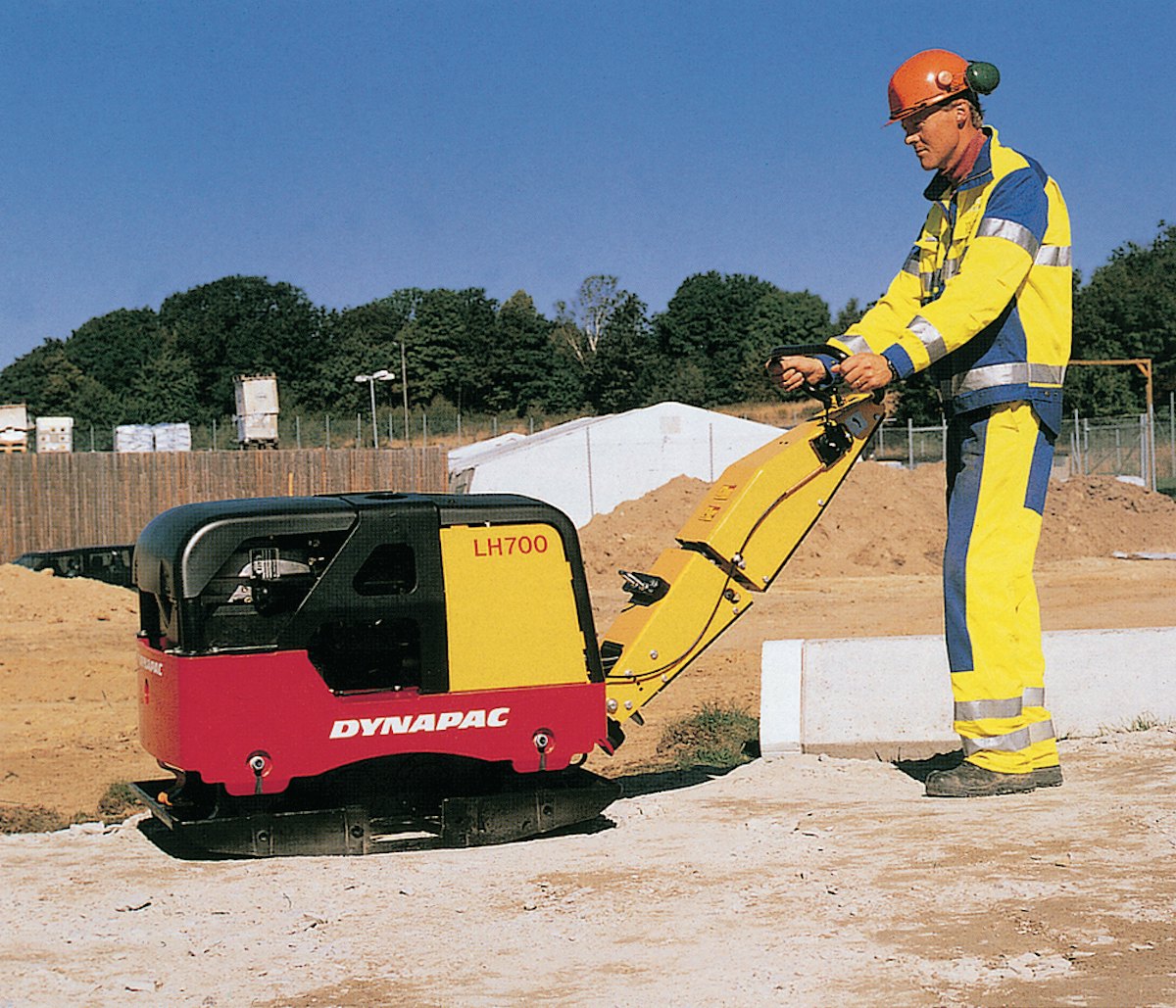 LH 300/700/800 Reversible Plate Compactors From: Dynapac USA | For ...