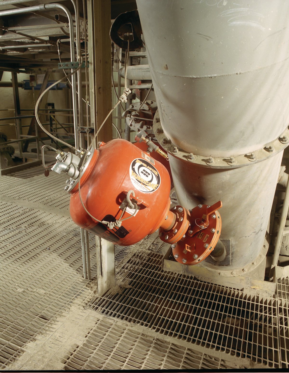 Big Blaster Hurricane From: Martin Engineering | For Construction Pros