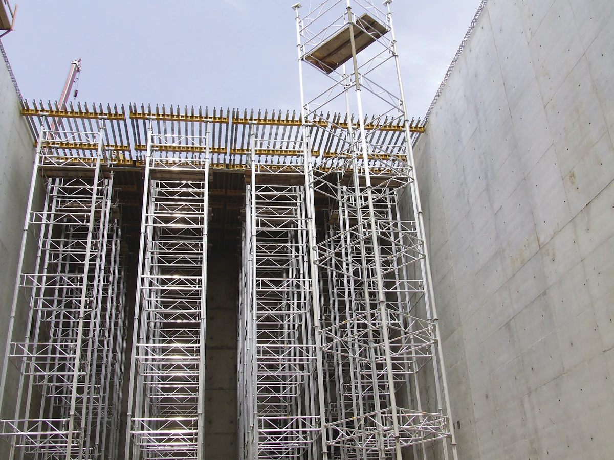 E-Z Deck From: EFCO Corp. | For Construction Pros