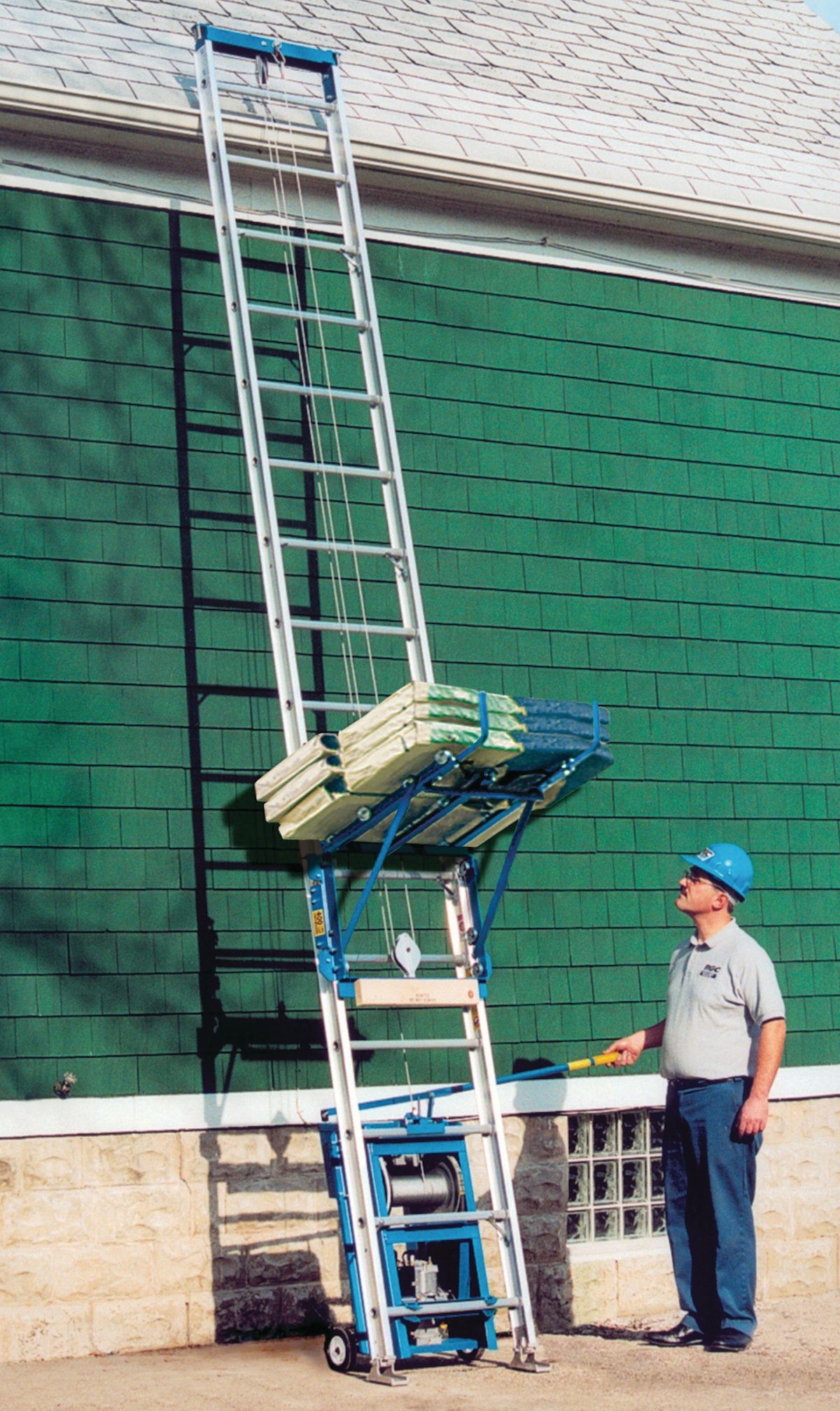 PRO Platform Hoists From: Reimann & Georger Corp. | For Construction Pros