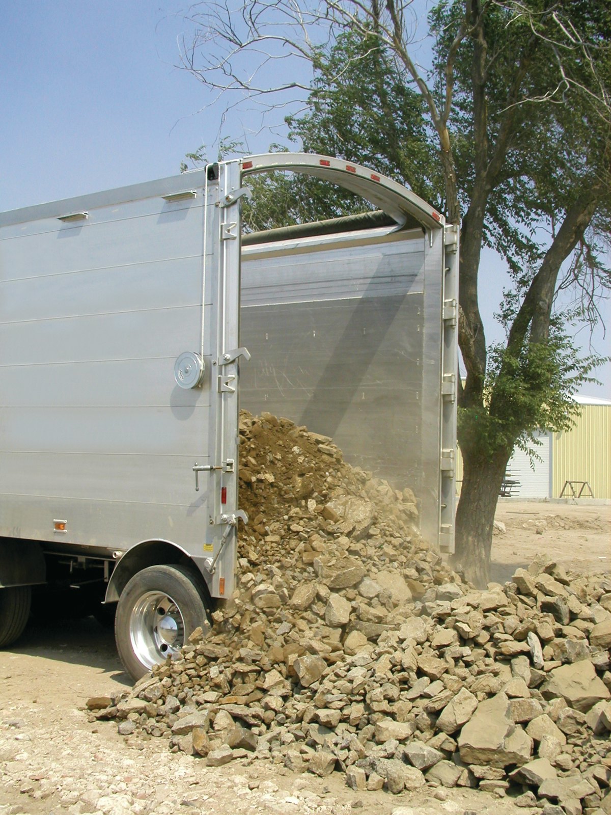 V-Floor Unloading System From: KEITH Manufacturing Co. | For ...