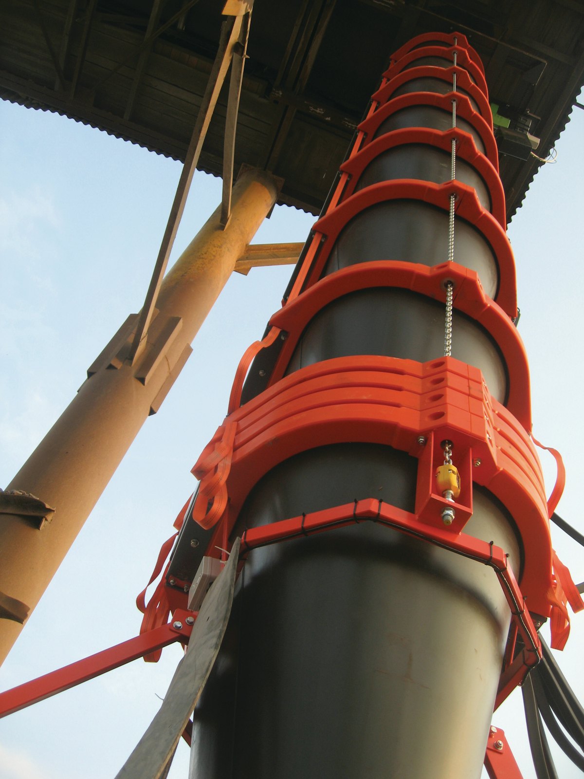 Dust Encapsulation Telescopic Chute From: Sandvik Mining & Construction ...