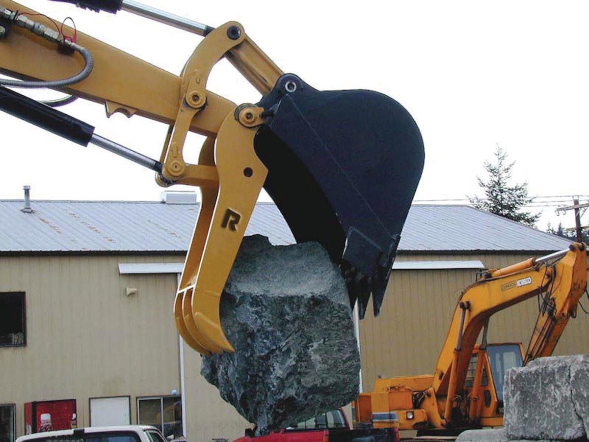 Progressive Link Thumbs From: Rockland Mfg. Co. | For Construction Pros