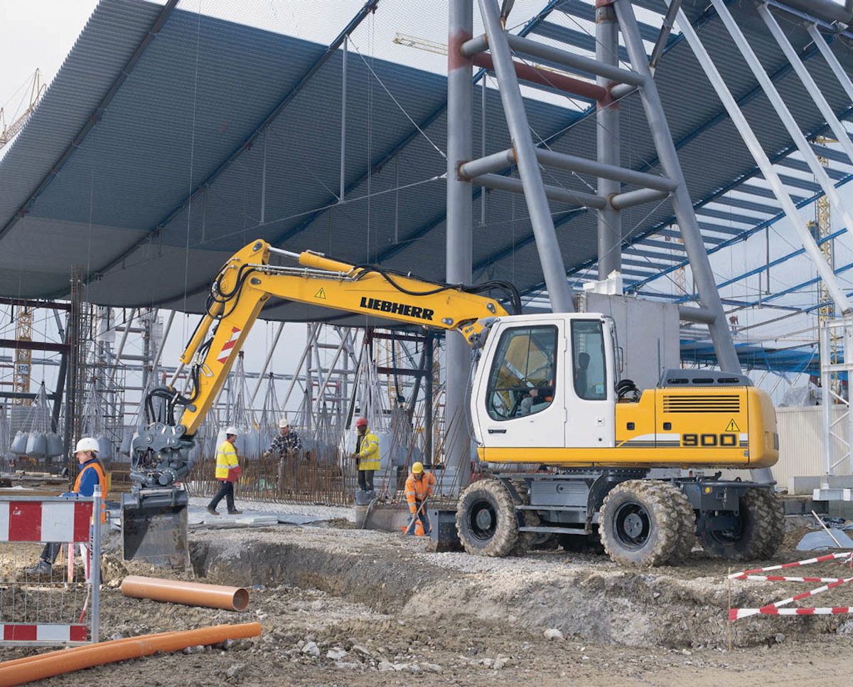 A 900 C Wheeled Excavator From: Liebherr USA, Co. (formerly Liebherr ...