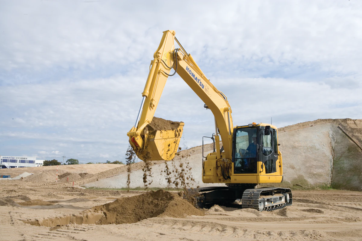 PC138USLC-8 Short Tailswing Excavator From: Komatsu America Corp. | For ...
