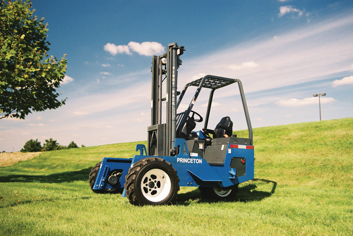 PiggyBack PB45 Forklift From: Princeton Delivery Systems Inc. | For ...