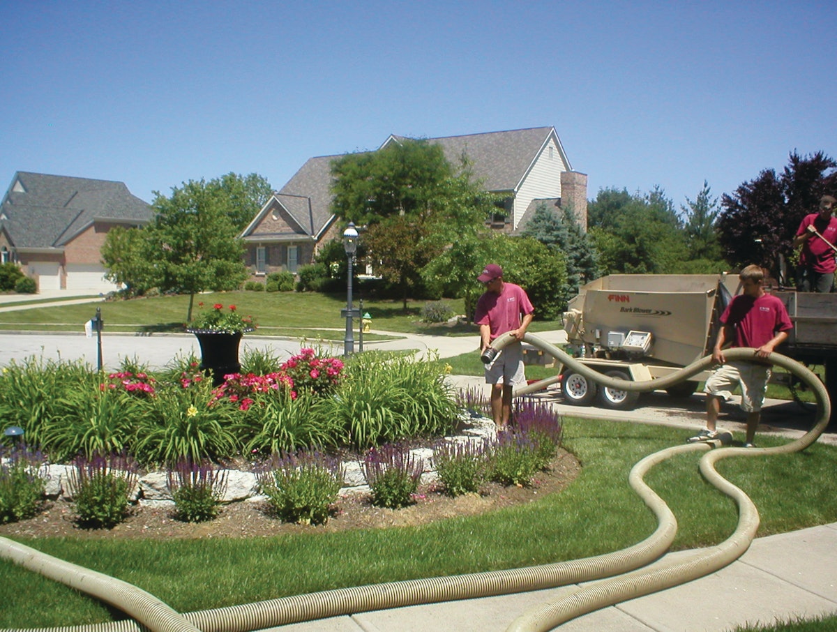 BB302 and BB705 Bark Blowers From: Finn Corporation | For Construction Pros