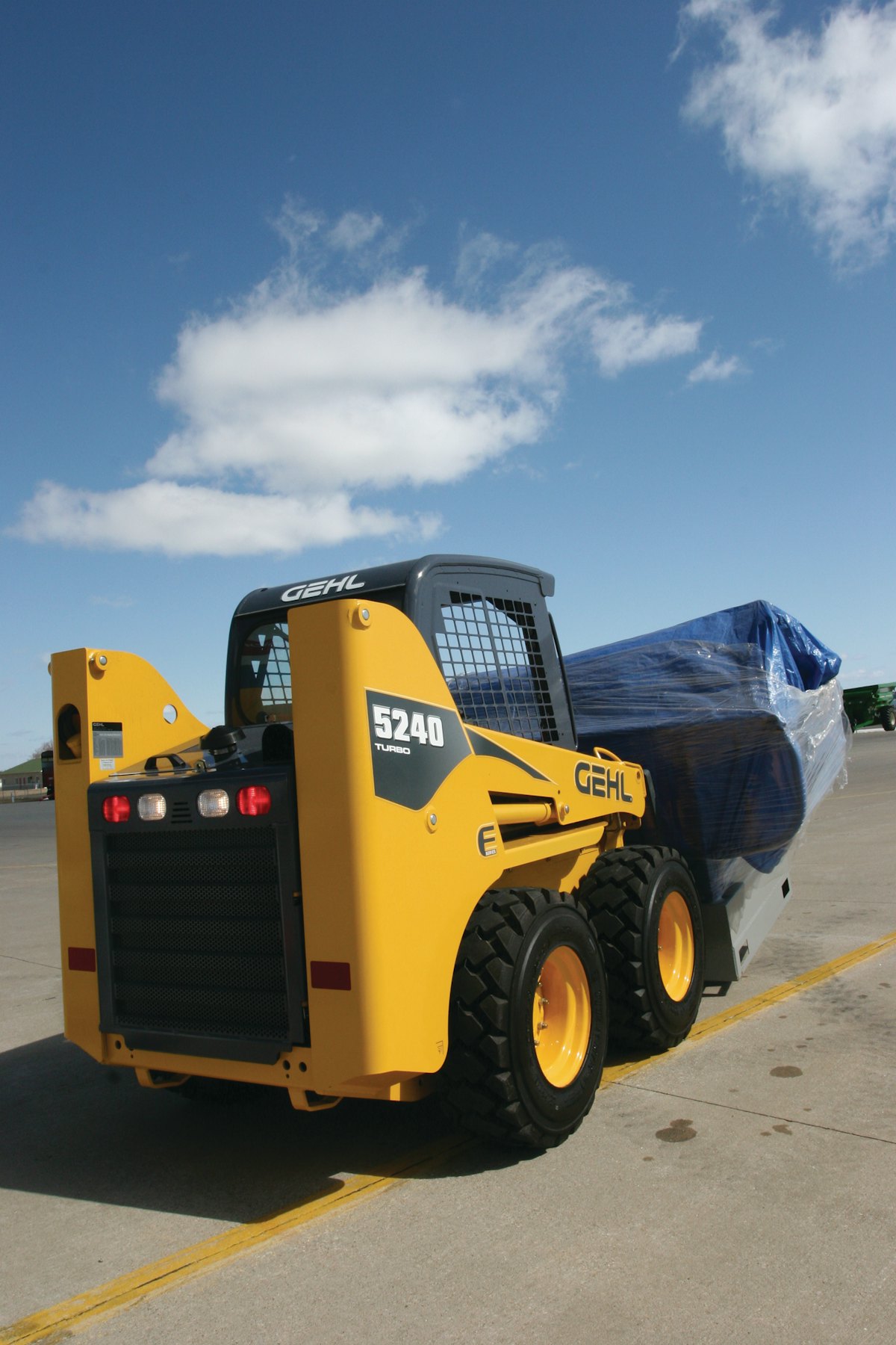 5240E and 4640E From: Gehl - A Manitou brand | For Construction Pros