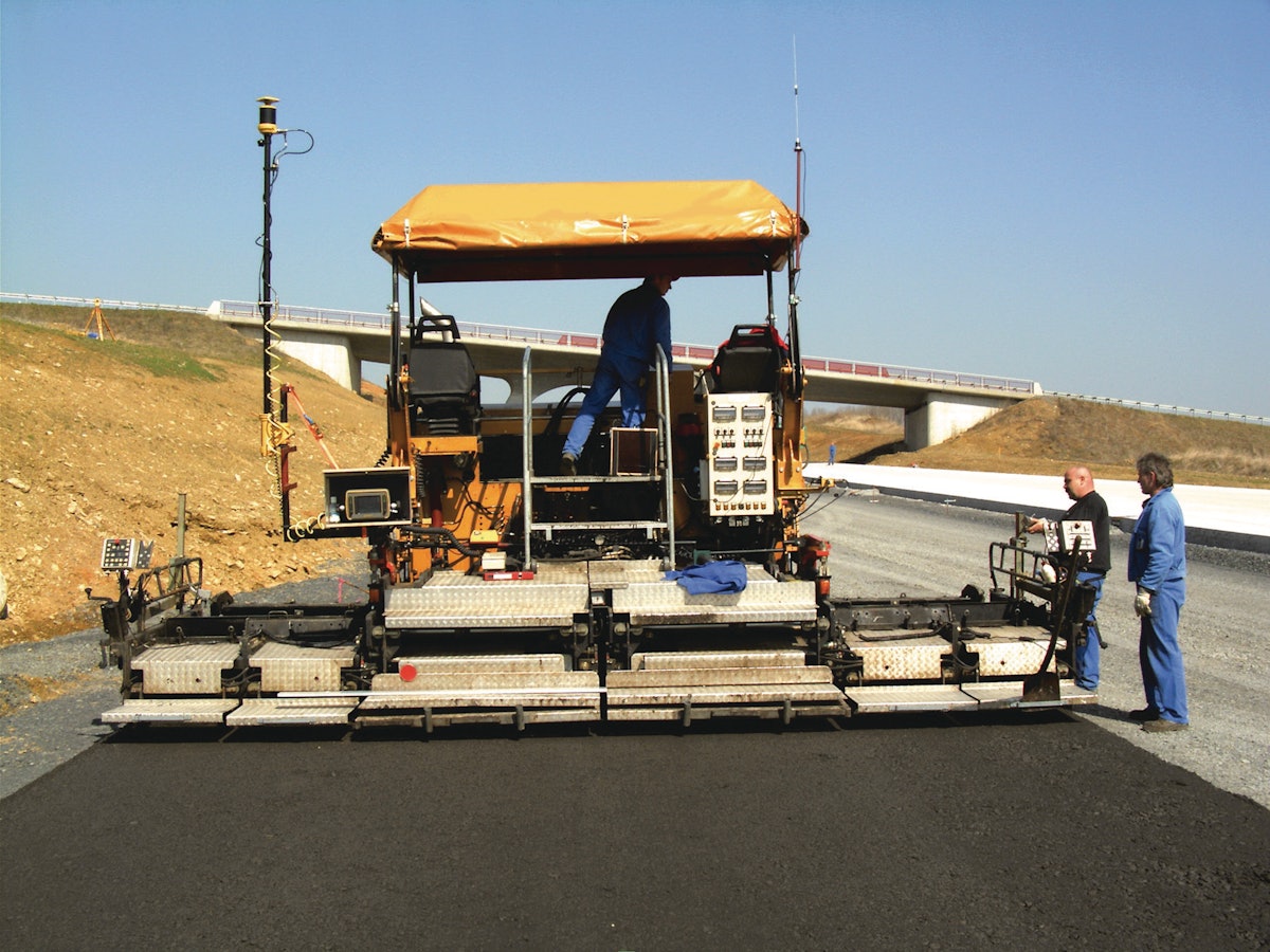 Millimeter GPS for Asphalt Pavers From: Topcon Positioning Systems ...