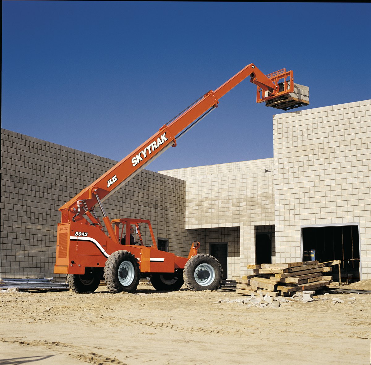 SkyTrak Model 8042 from JLG From: JLG Industries Inc. | For ...