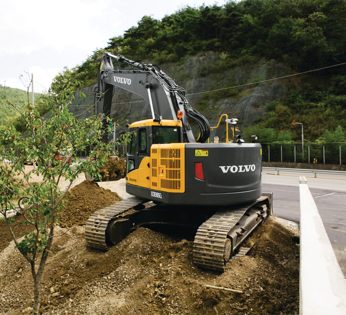 ECR305CL Excavator From: Volvo Construction Equipment | For ...