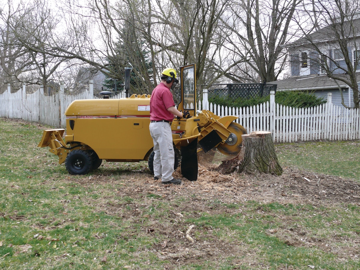 RG70/RG100 Self-Propelled From: Rayco Mfg. Inc. | For Construction Pros