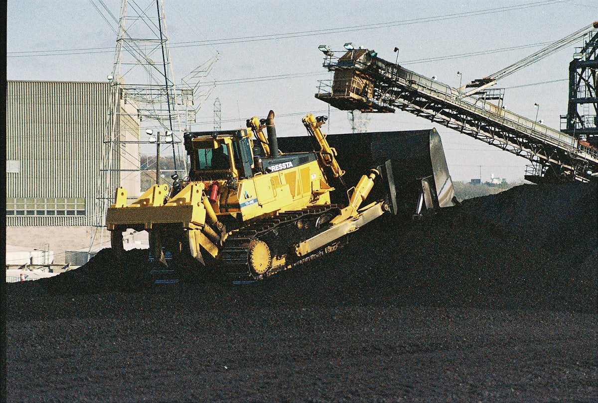 TD40E Coal Dozer From: LiuGong Dressta Machinery | For Construction Pros