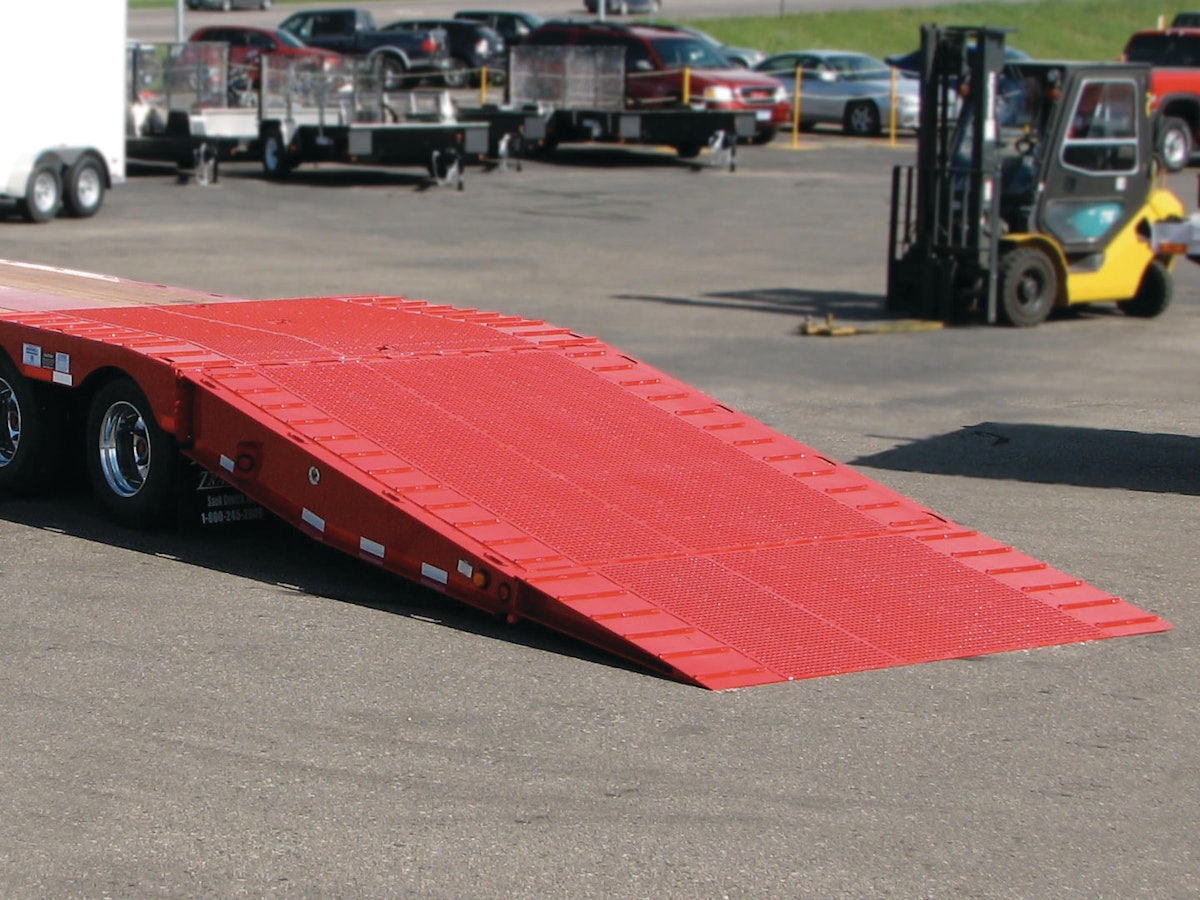 Perimeter Frame Hydraulic Tail Semi Trailer From: Felling Trailers, Inc ...