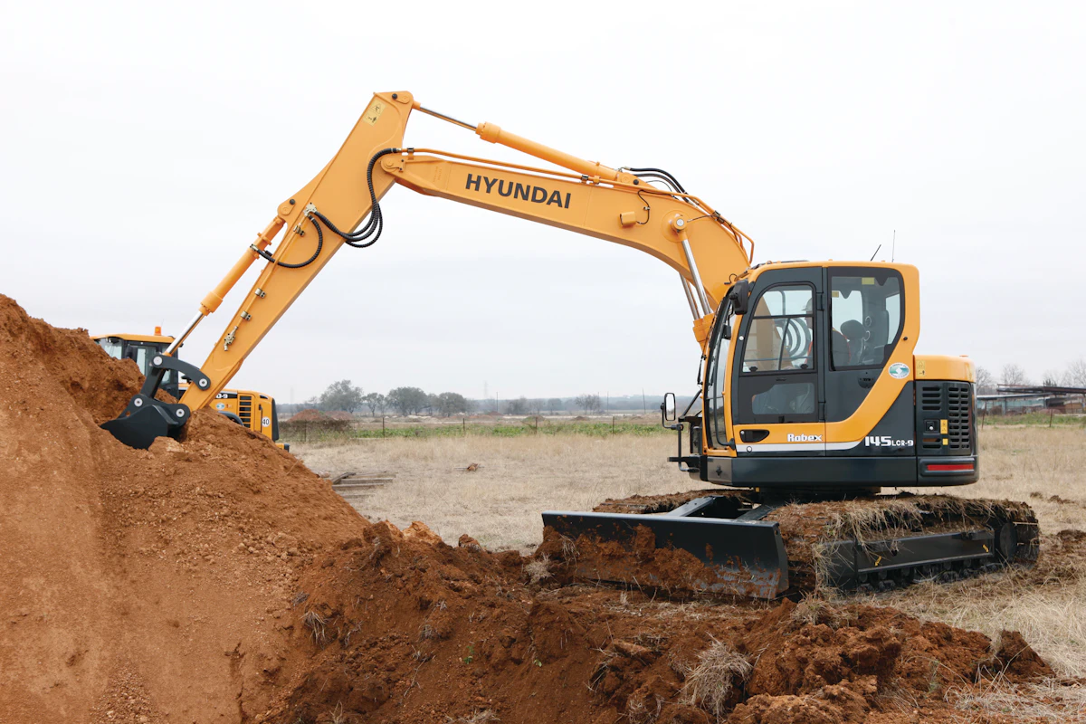 R145LCR-9 Excavator From: Hyundai Construction Equipment Americas Inc ...