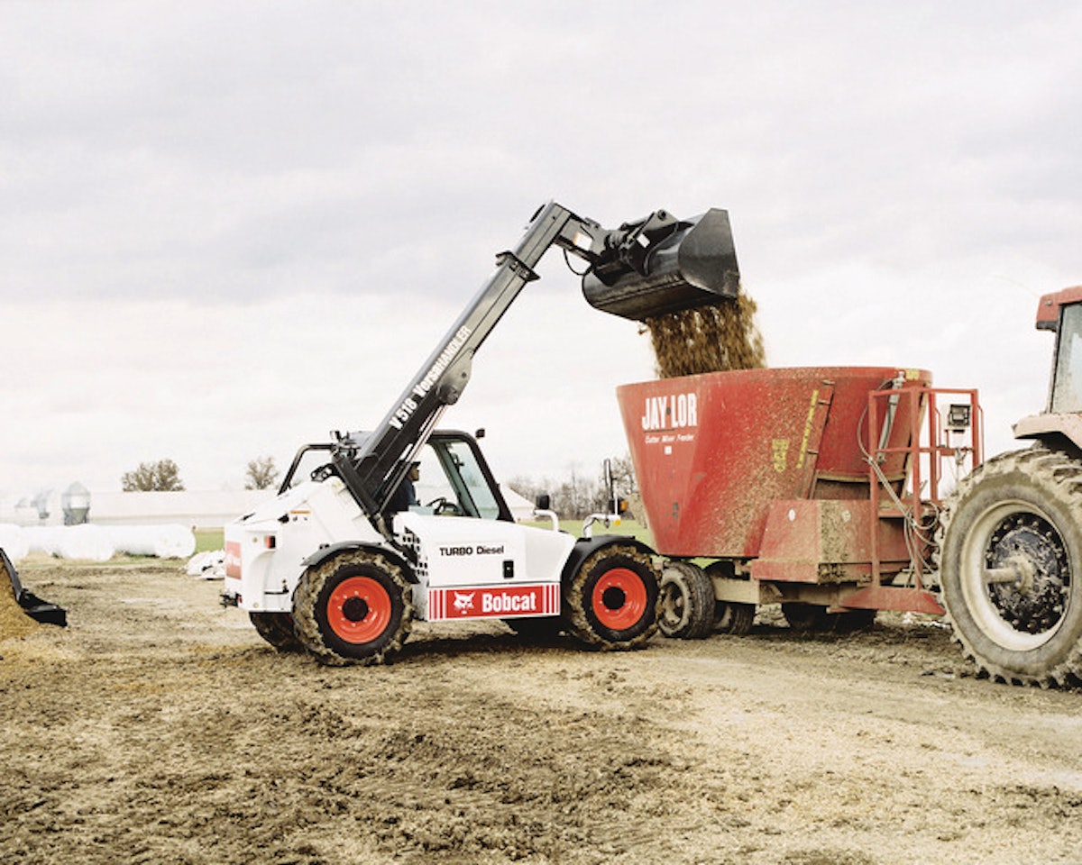 VersaHandler V518 From: Doosan Bobcat Co. | For Construction Pros