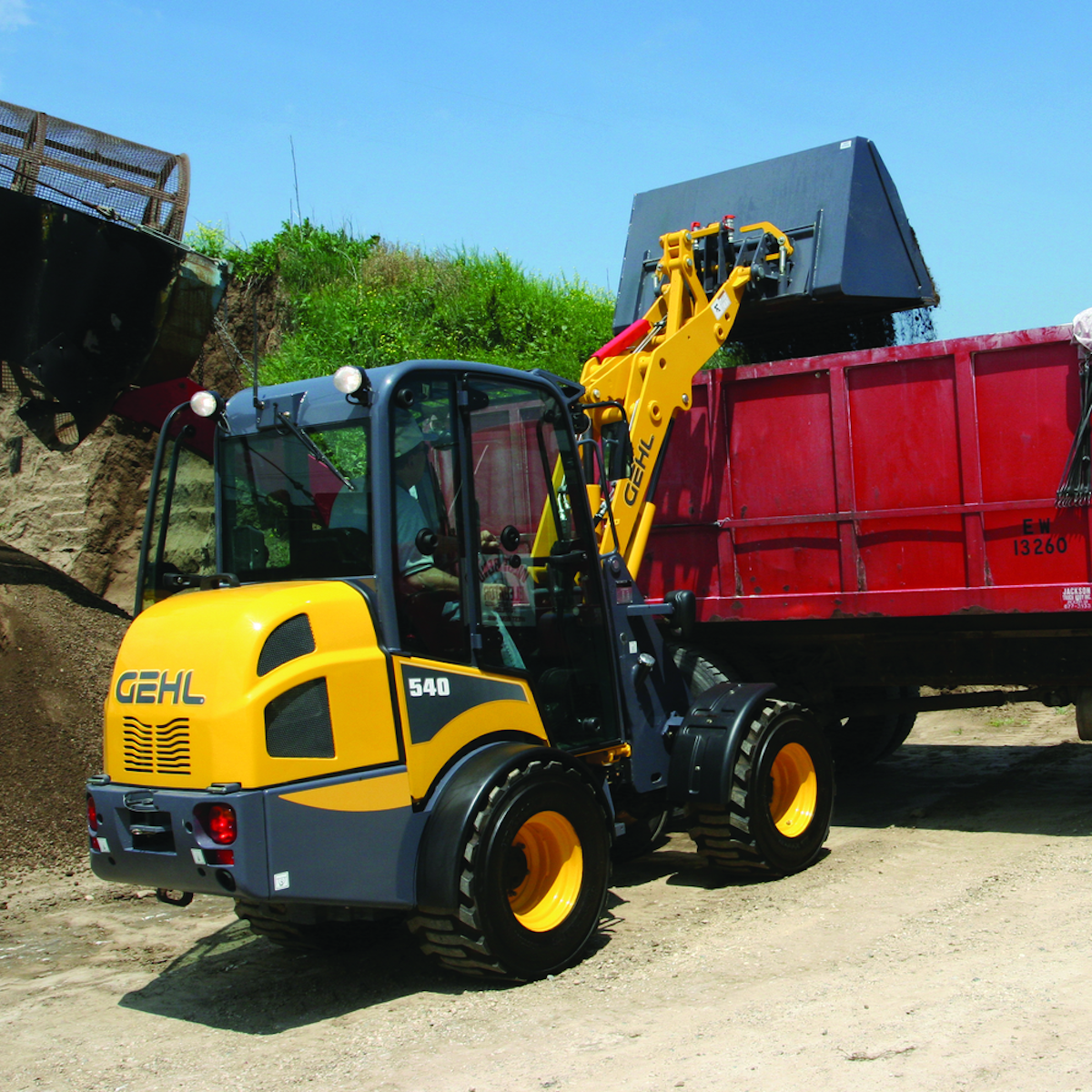 Compact Articulated Loaders From: Gehl - A Manitou brand | For ...