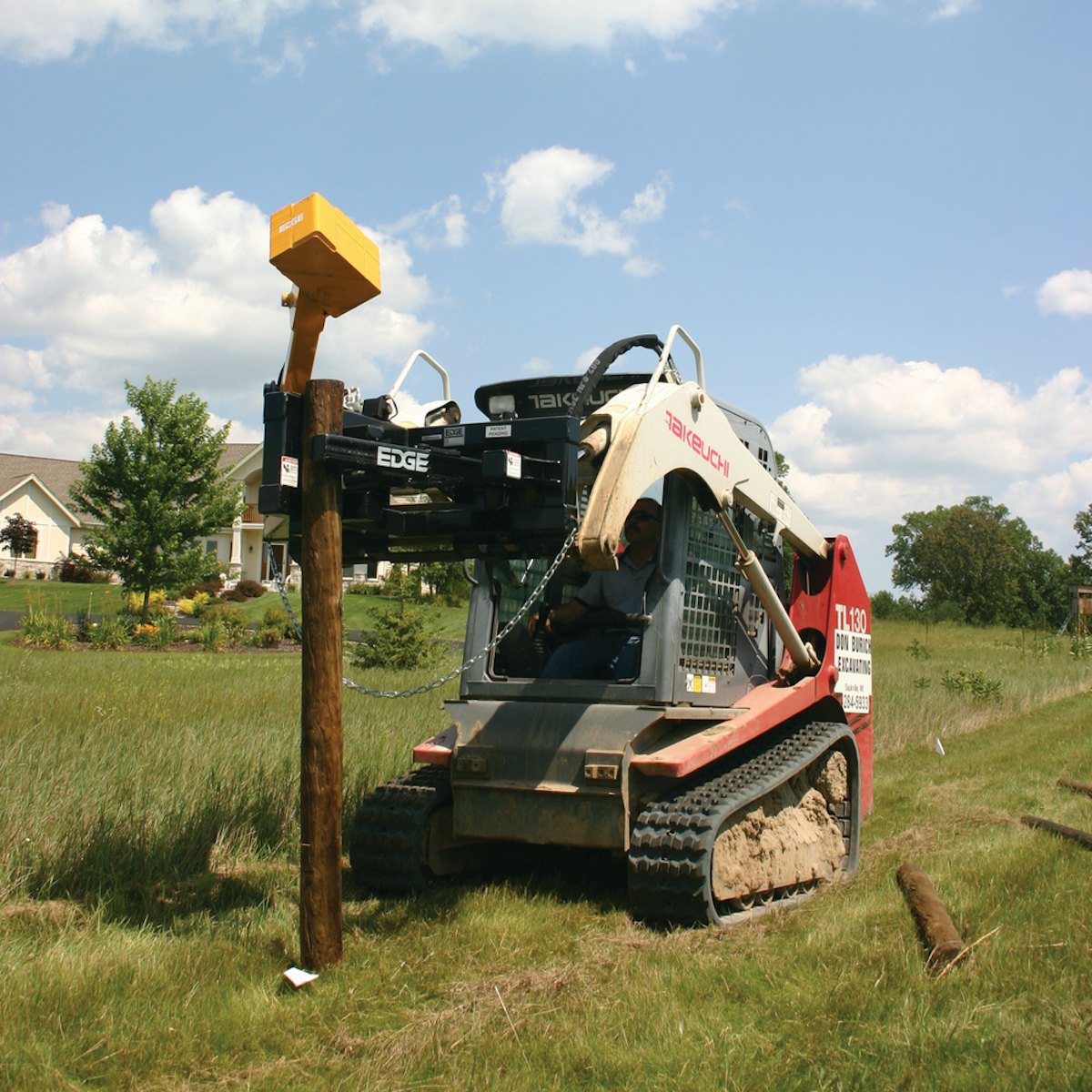 EDGE Post Pounder and Puller From: Manitou Americas Inc. | For ...