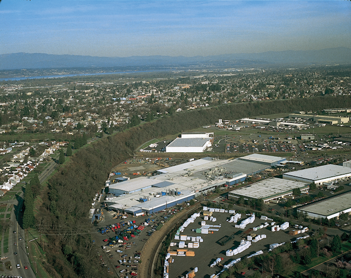 Daimler Trucks N.A. Adds Second Shift and 350 New Positions at Portland ...