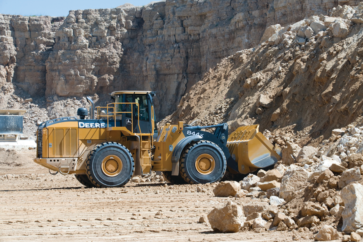 5 Ways to Turn Wheel Loader Operator Ignorance into Machine-saving ...