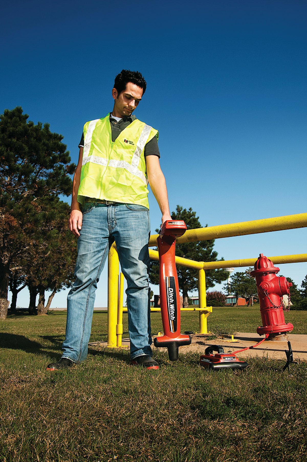 830R/T Underground Locating System From: Ditch Witch | For Construction ...
