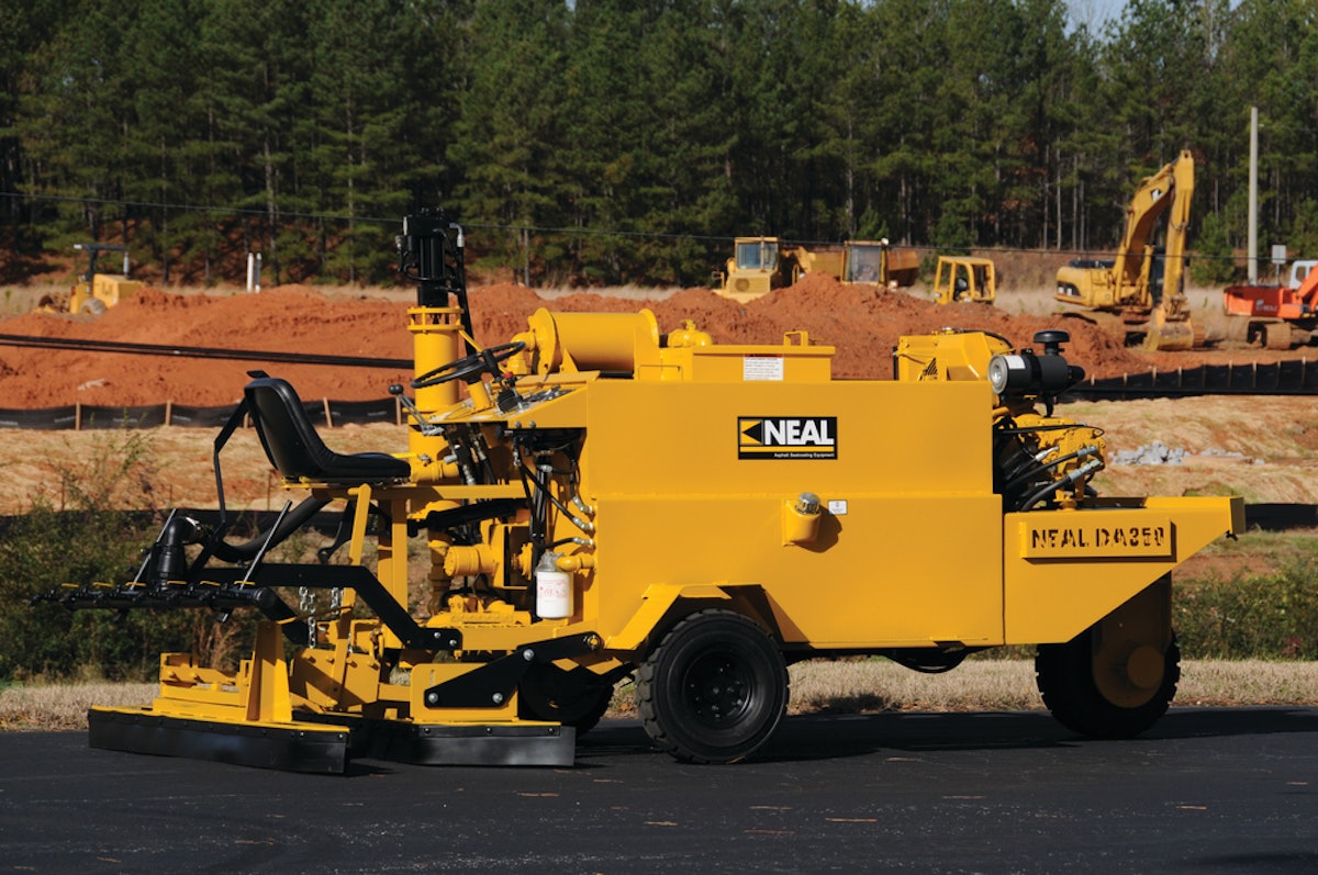 Self-Propelled Asphalt Sealcoating Buggies | For Construction Pros