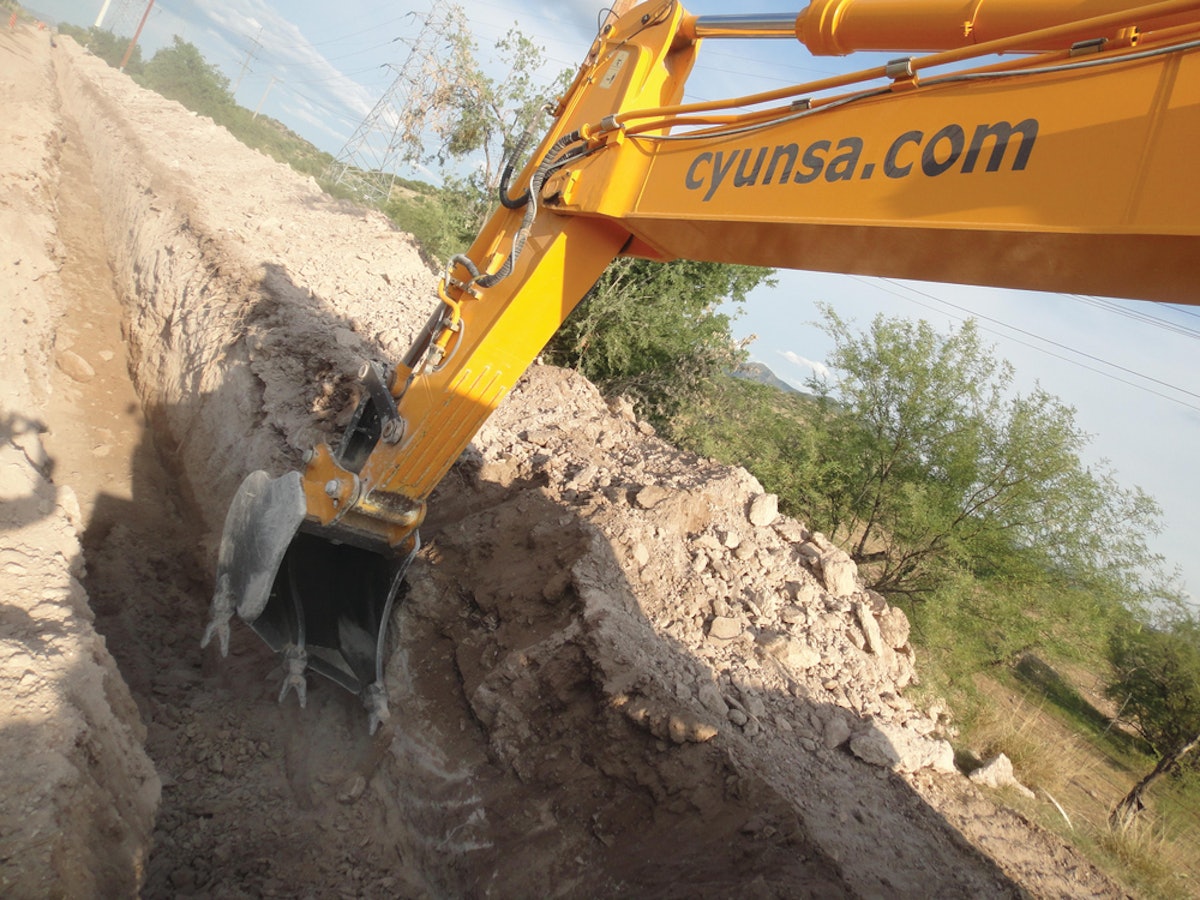 Excavator Bucket Rips Rock for Pipeline | For Construction Pros