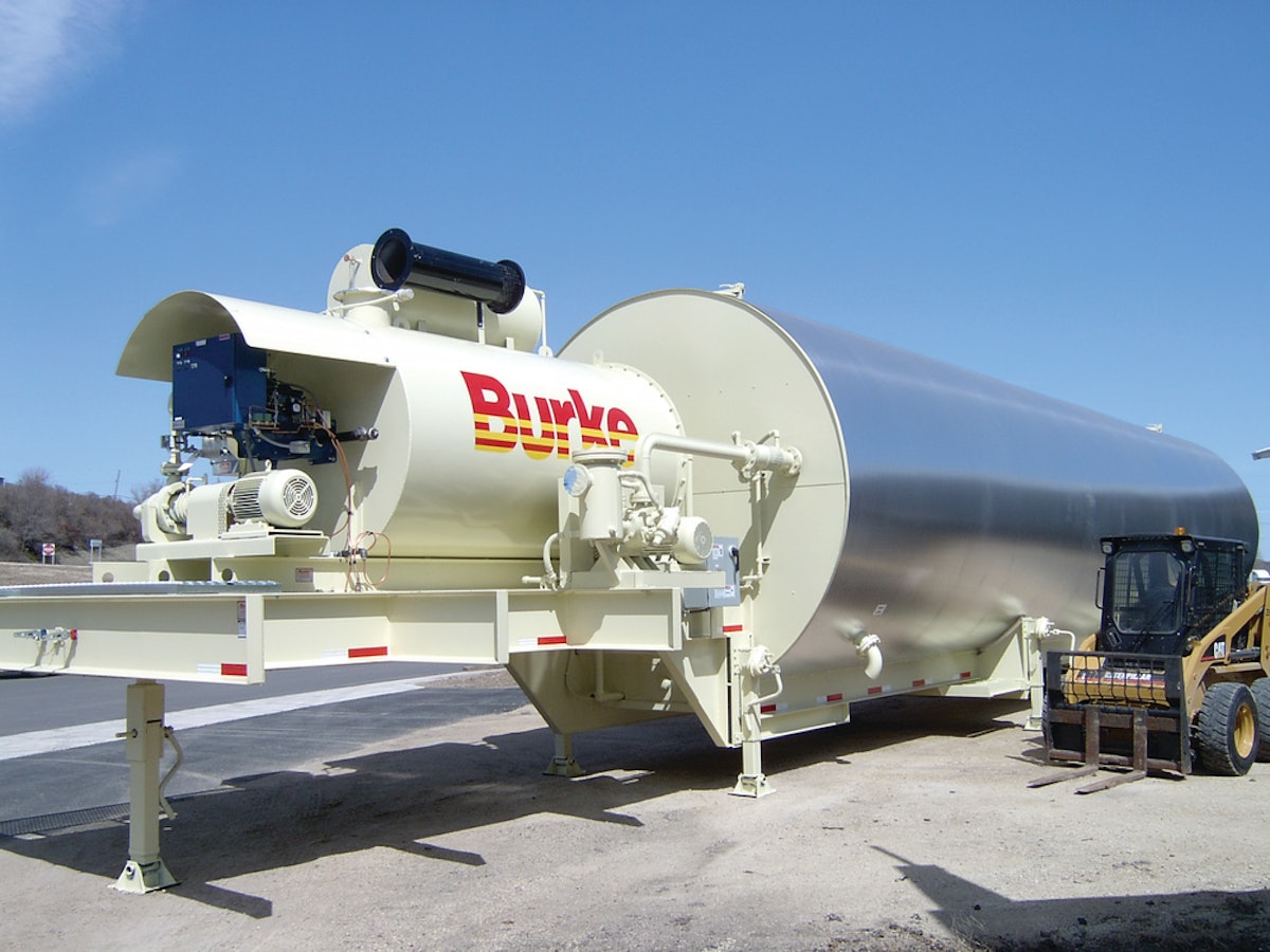 AC Tanks From: Reliable Asphalt Products | For Construction Pros