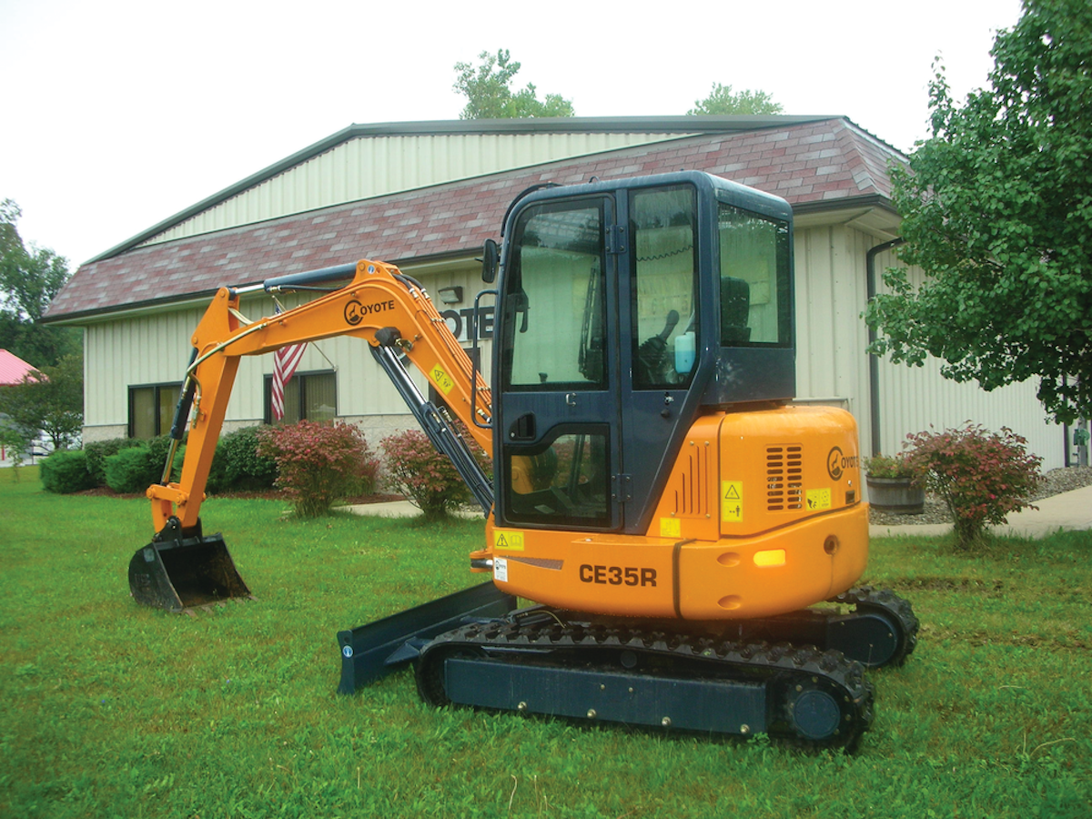 Nagano Mini-excavators From: Coyote Loader Sales Inc. | For ...