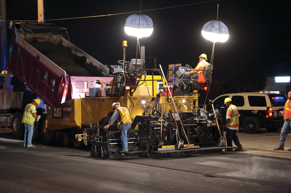 Powermoon LED Balloon Light Towers From: Powermoon Enterprises Ltd/LED ...