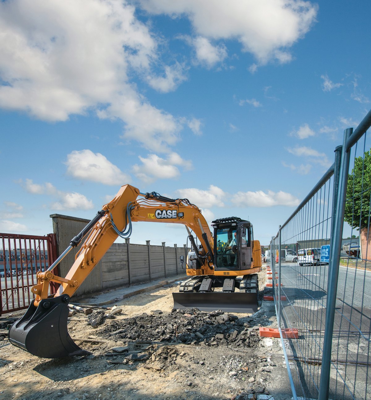 Case CX145C SR and CX235C SR Minimum-Swing Excavators From: CASE ...