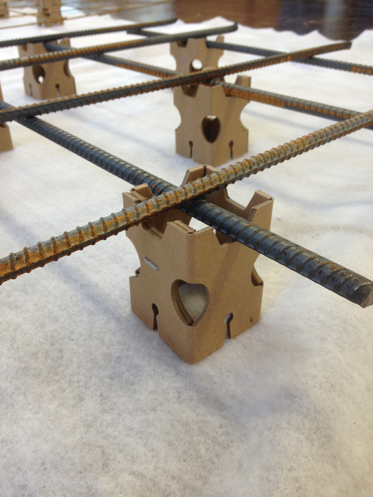 Newform Wireholder Rebar Chair From: Newark Recycled Paperboard ...