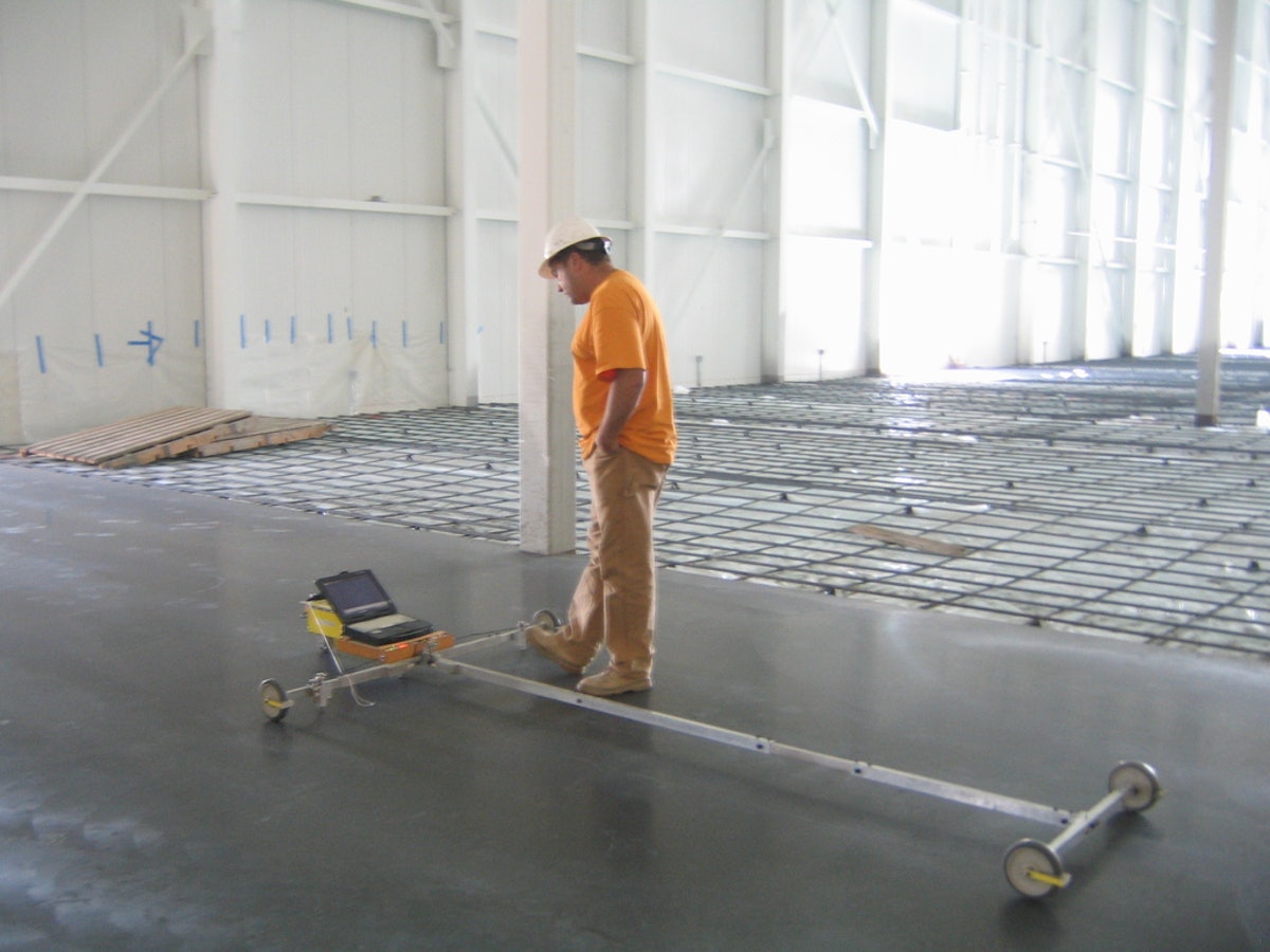 Wide Bay Superflat VNA Concrete Floors | For Construction Pros