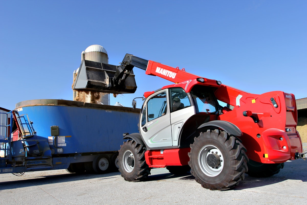Brochure: Manitou MLT 960 Telescopic Loader | For Construction Pros