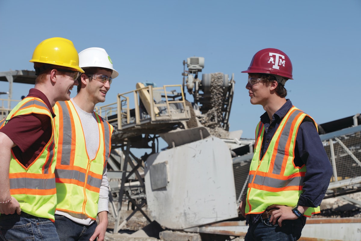 Texas A&M University Students Tour Demolition and Recycling Operation ...