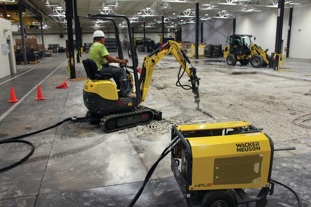 Tailor Compact Excavators for Indoor Construction Sites | For ...