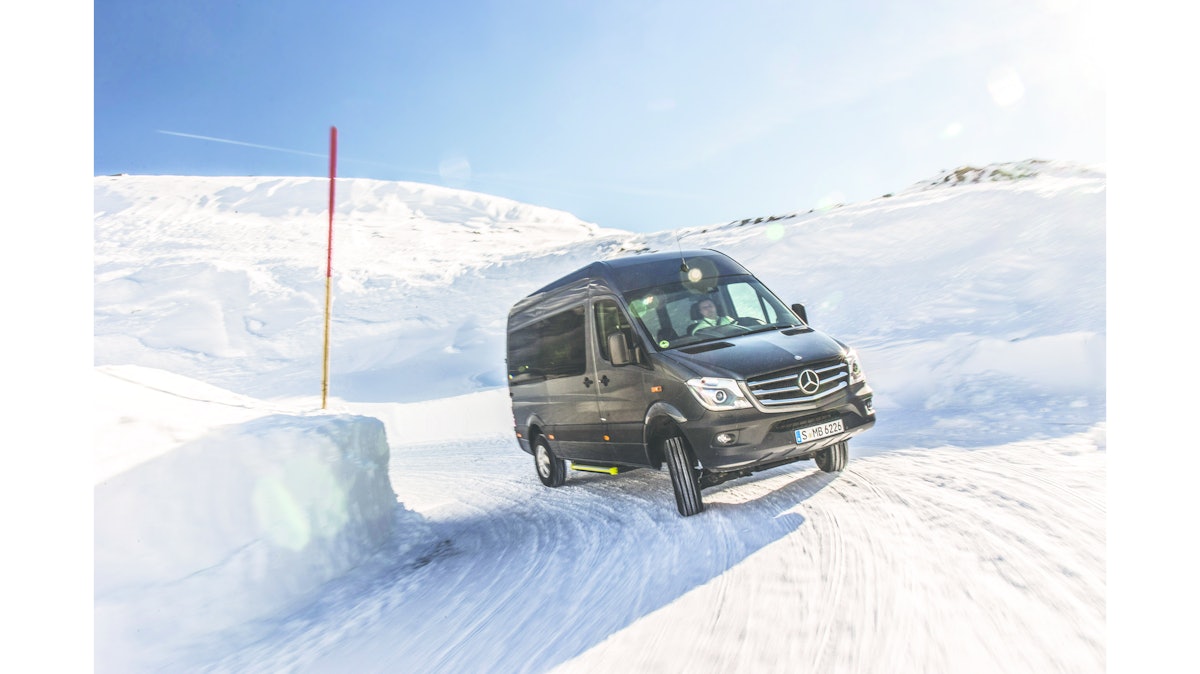 Daimler to Build Mercedes Sprinter Vans in North America | For ...