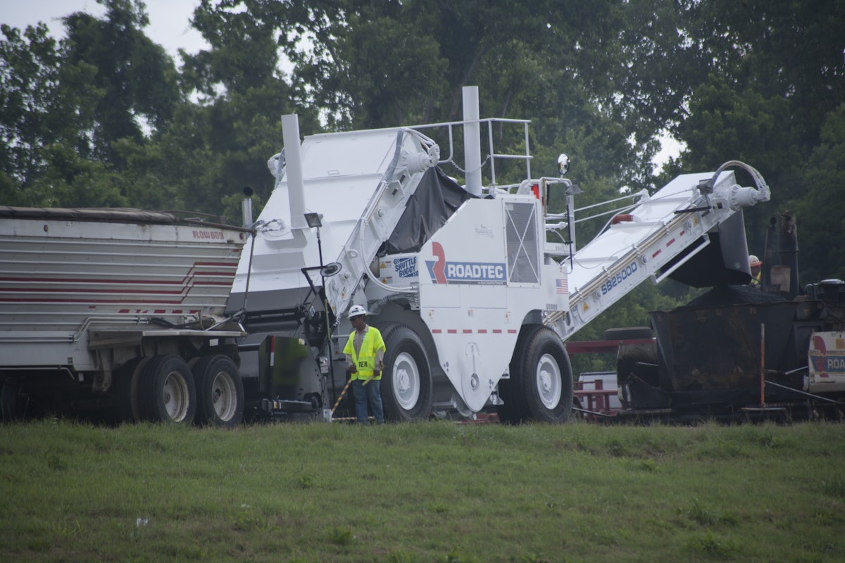 Roadtec Celebrates 25 years of the Shuttle Buggy | For Construction Pros