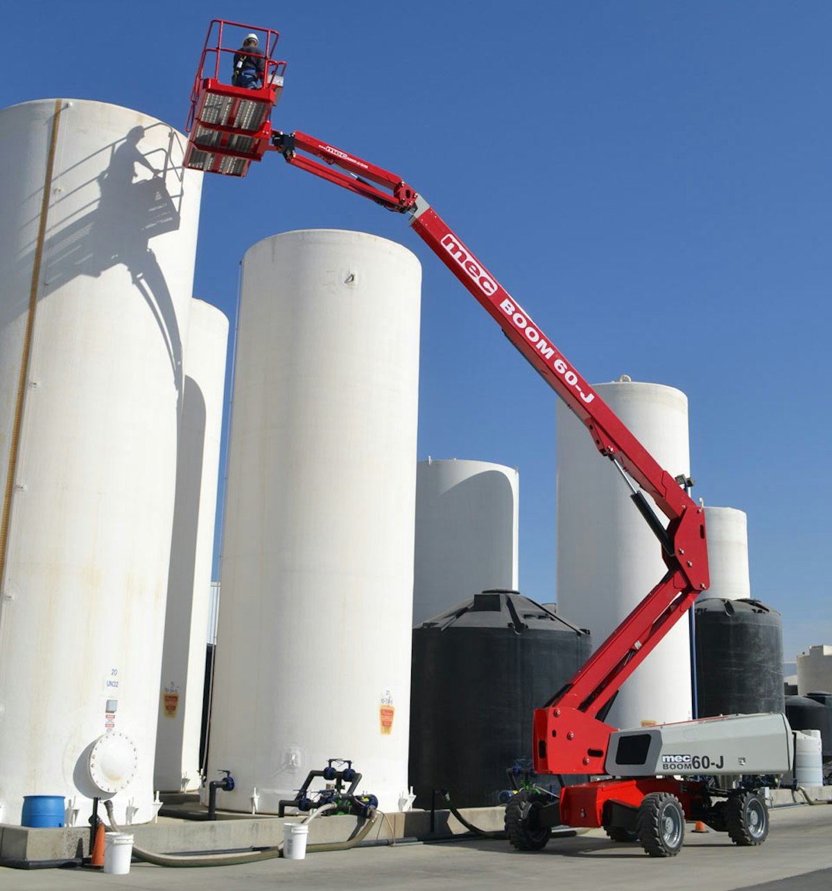 MEC 60-J Articulated Boom Aerial Work Platform From: MEC Aerial Work ...