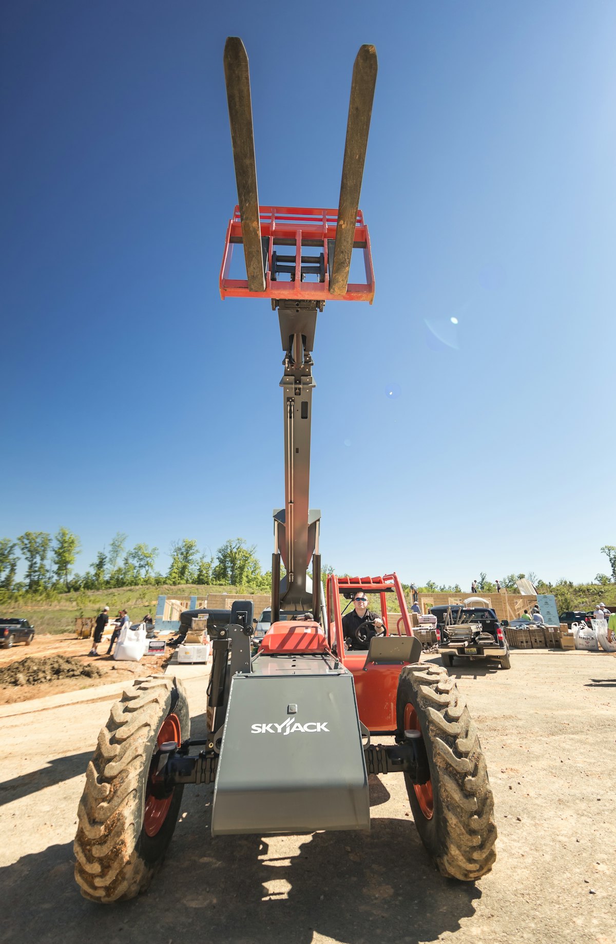 Skyjack Supports Habitat for Humanity at Home Builders Blitz | For ...