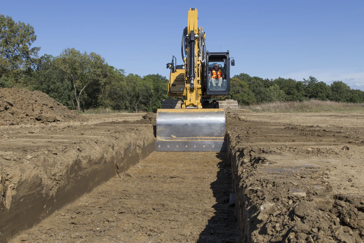 Caterpillar's New Automated Grade Controls Usher in More Efficient ...