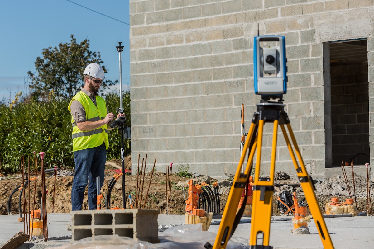 Trimble Spectra Precision FOCUS 35 RX From: Trimble Construction ...