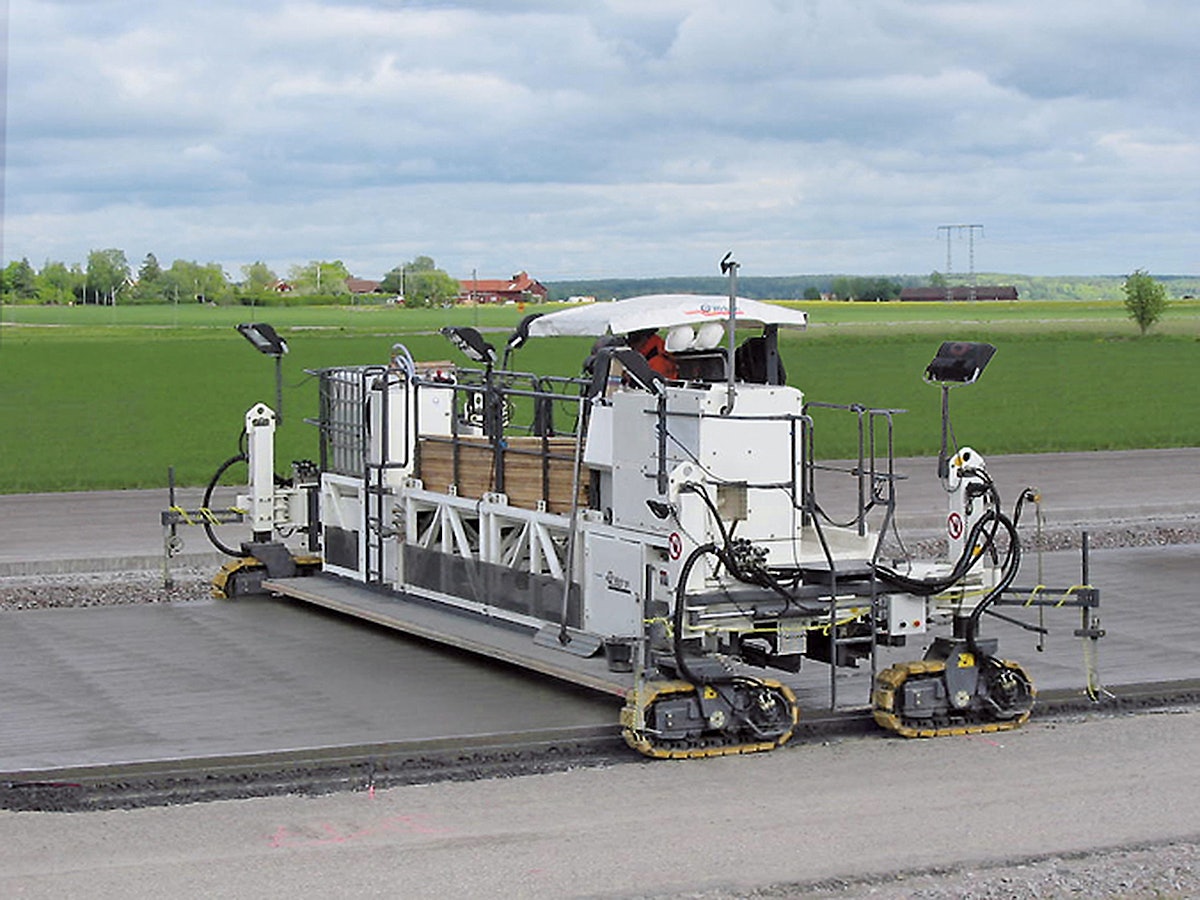 Wirtgen TCM 1800 Texture Curing Machine From: Wirtgen Group, a John ...