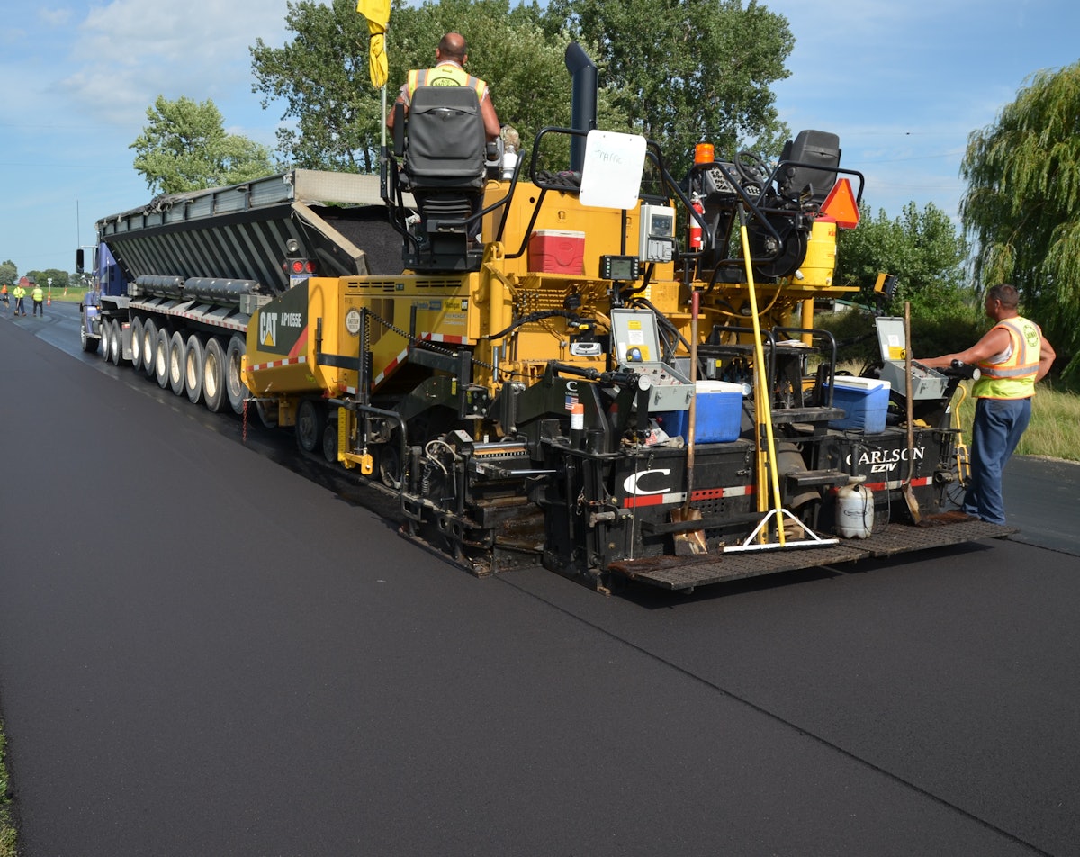 Carlson EZ IV Screed From: Carlson Paving Products - Astec Industries ...