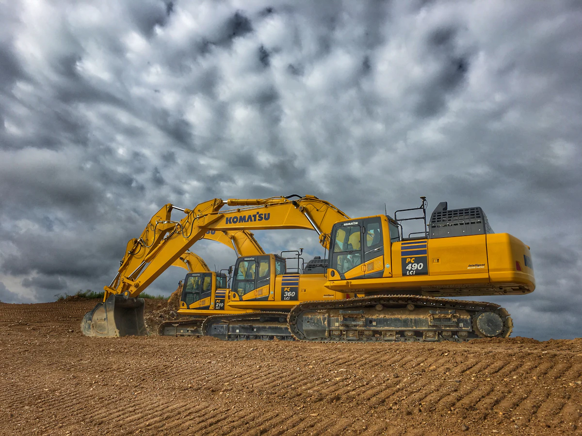 Komatsu America Rounds Out Its "Intelligent" Excavator and Dozer ...